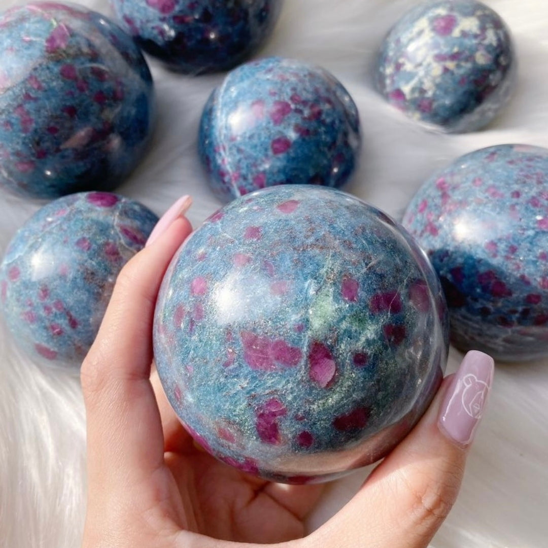 Crystal Meanings - Ruby Kyanite | Caring Crystals